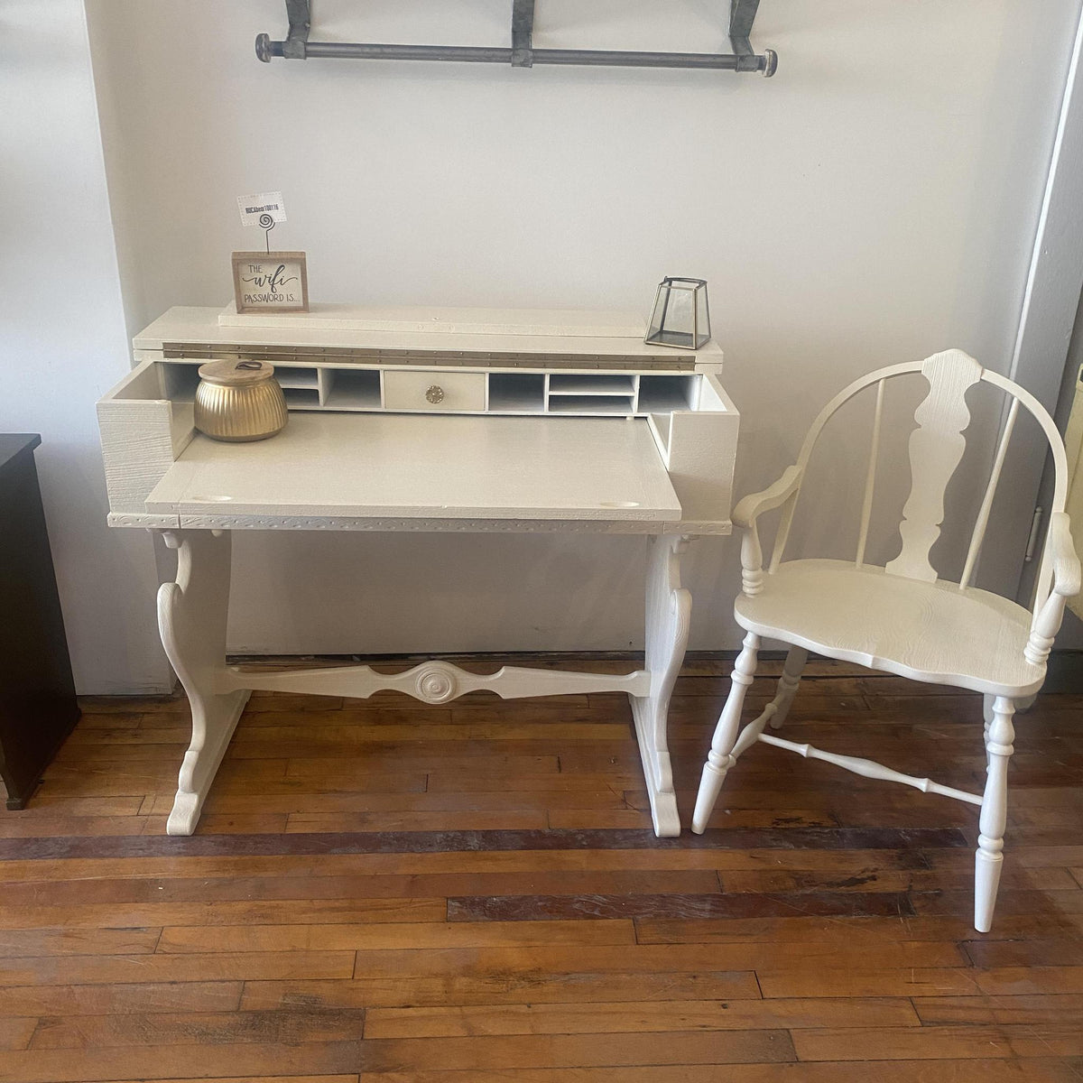Natural Light Desk (local pickup) – The Salvaged Boutique